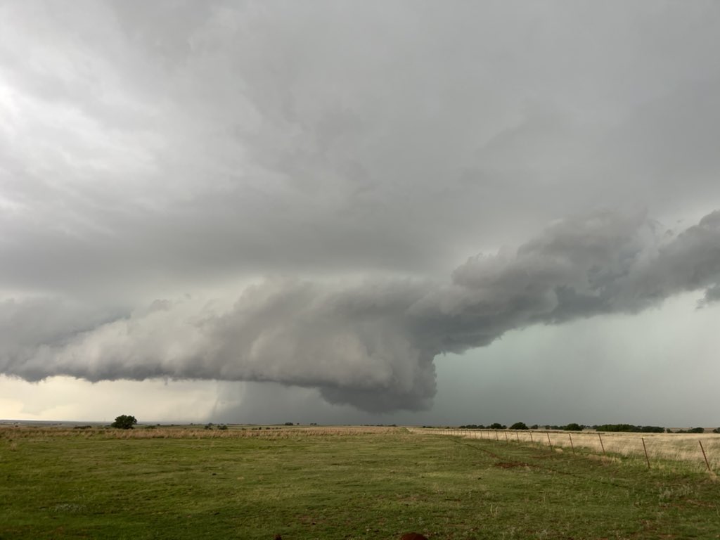 Rob Hoff 🏔🌌🦜💨 on Twitter: "Wrapping up near Butler Oklahoma #OKWX https://t.co/hqhEKtpOzN" / Twitter