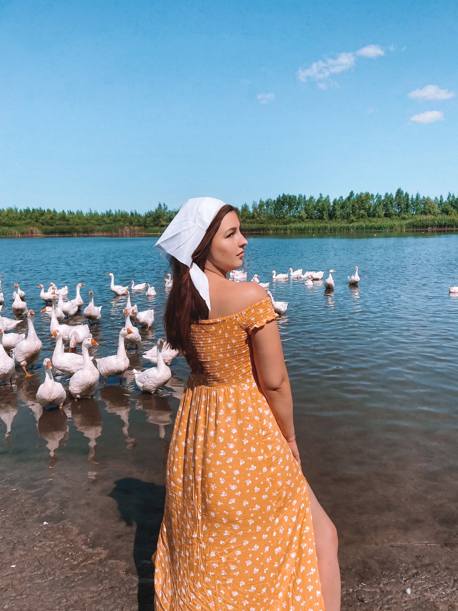 Elena Yu ☔️ on Twitter: "GM world! Hello summer, hello my amazing fam ☀️💞 A typical Slavic woman ...