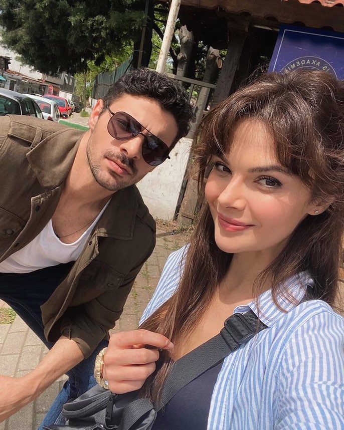 arab2turk on Twitter: "Sinem Ünsal & Halit Özgür Sarı 💥 #GizliSaklı https://t.co/E6FuLZ672Z ...