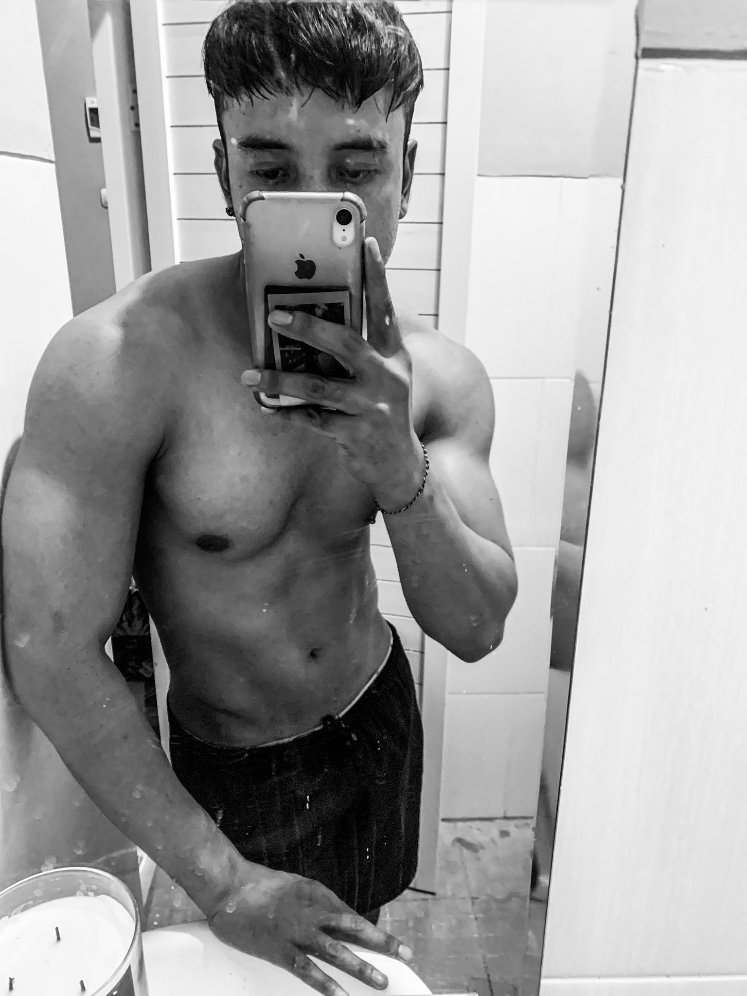 cloudnine on Twitter: "Mandi kuyy 💦 https://t.co/B8OEP6aY4e" / Twitter