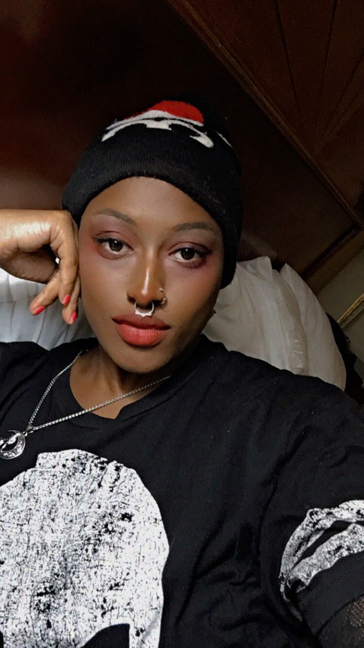 TW Pornstars - 1 pic. Robyn Thicc. Twitter. Slim Thicc Goth Babe. 5:58 ...