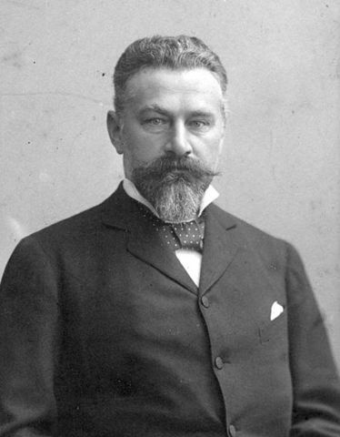 1/ Are you familiar with Investor AB? Founded in 1916 and by some ...