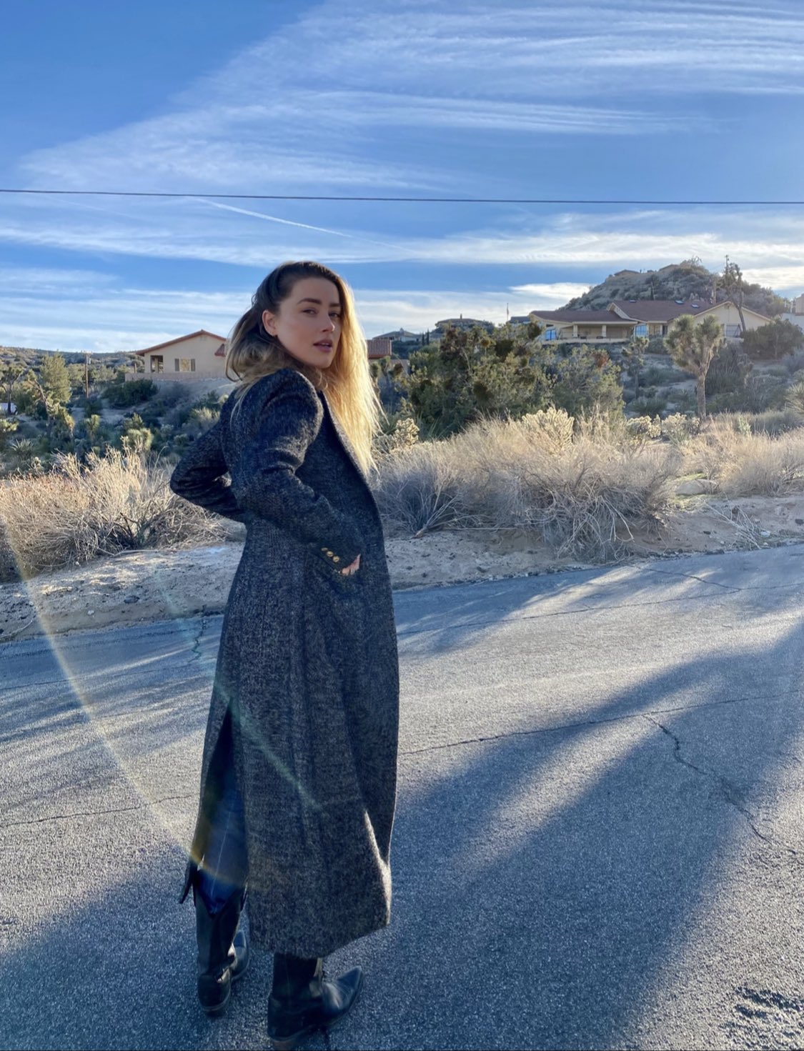 Eve Barlow on Twitter: "No matter what I’m always behind you, Heard. #IStandWithAmberHeard https ...