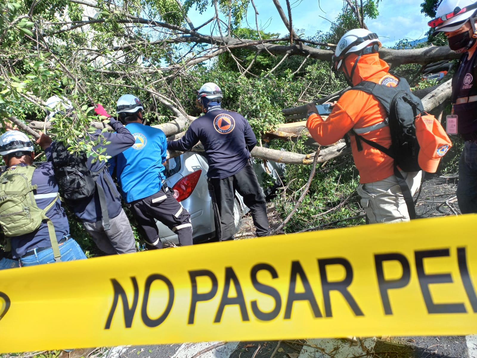 Prensa Alcaldía San Salvador On Twitter En La Zona Del Percance 10