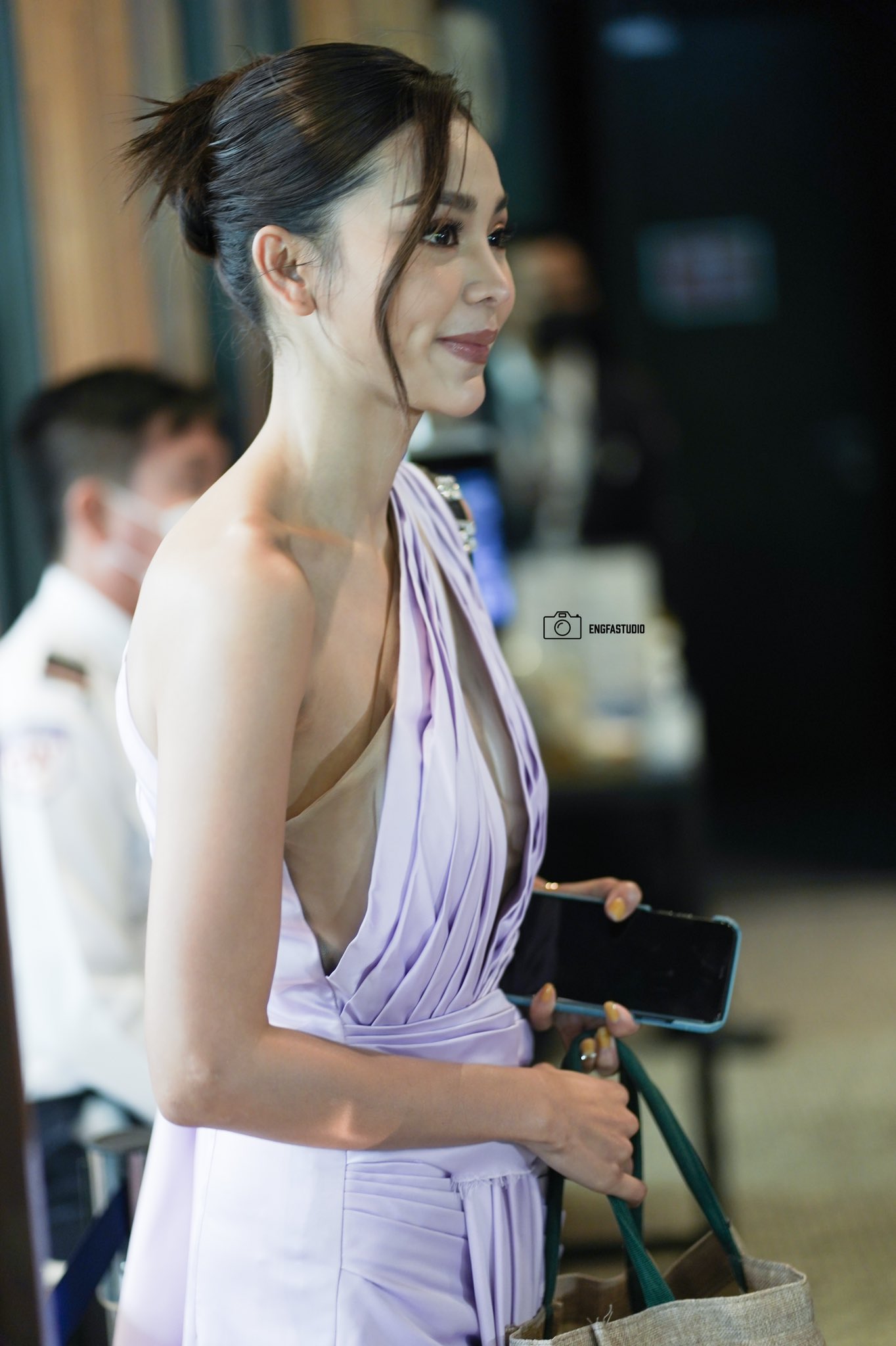 ENGFASTUDIO📷 on Twitter: "น้องมาถึงแล้ว รอติดตามรายการคุยแซ่บโชว์กันนะ😍~ @EWaraha #อิงฟ้ามหาชน ...