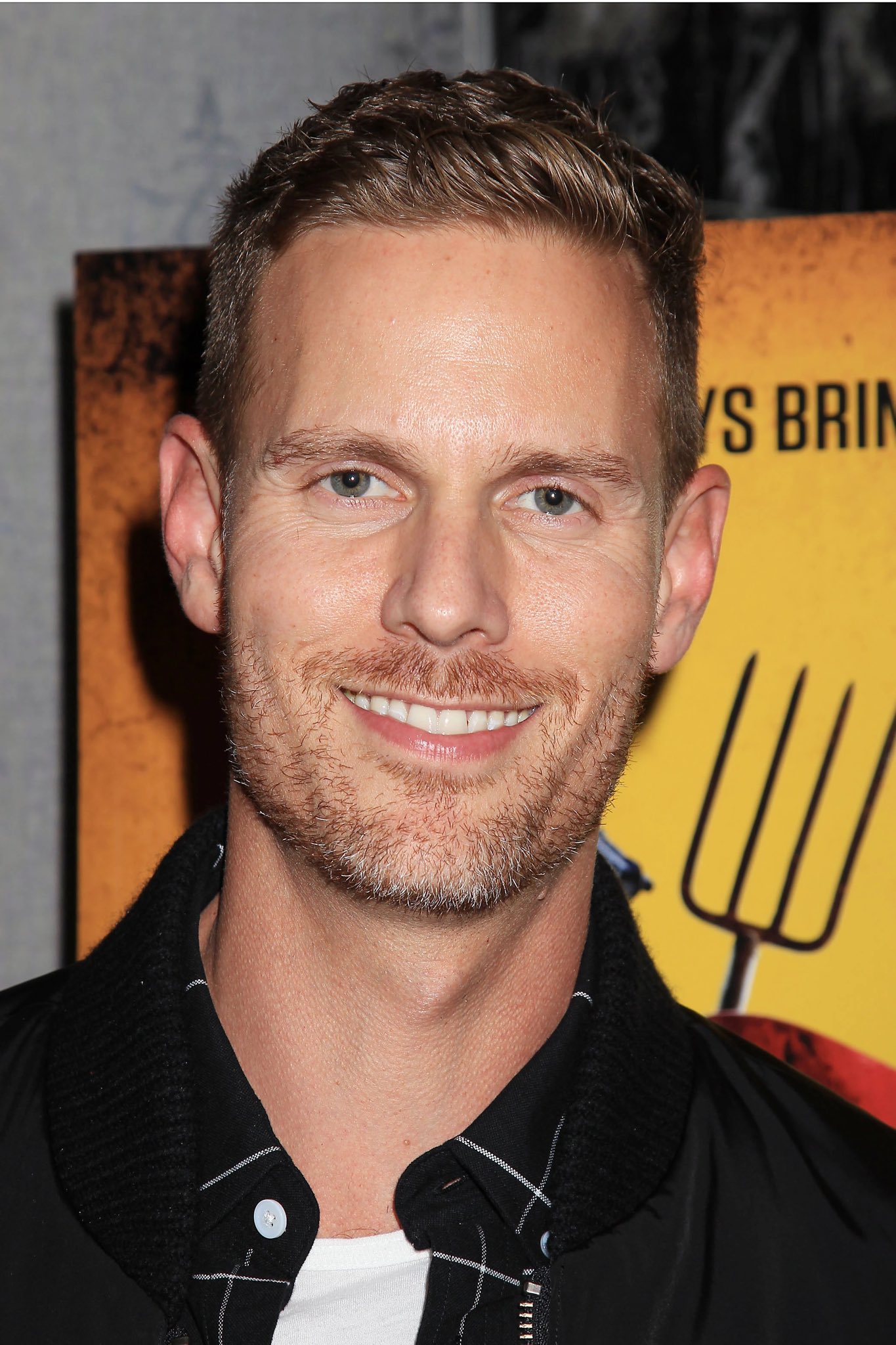 DiscussingFilm on Twitter: "Christopher Landon is set to write and direct an ‘ARACHNOPHOBIA ...