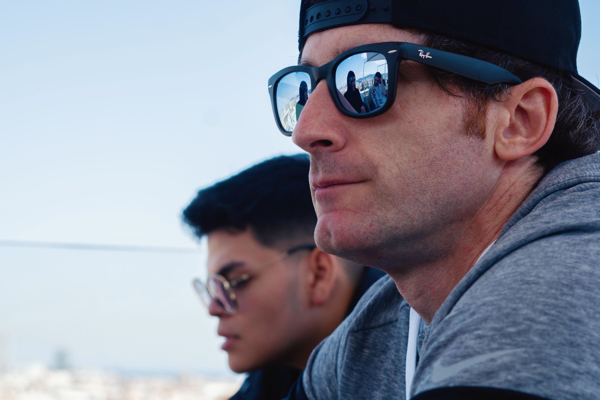 Pol Turrents on Twitter: "Como puede ser que @LuzuGames salga bien en TODAS las fotos? https://t ...