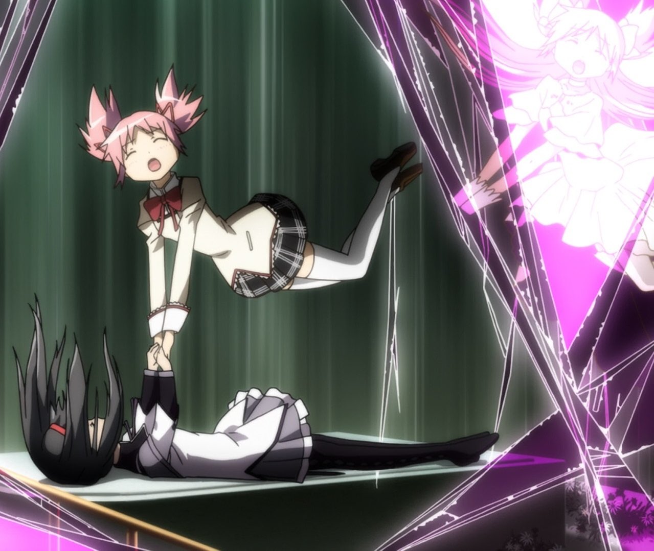 Madoka Magica Homura And Madoka Hug