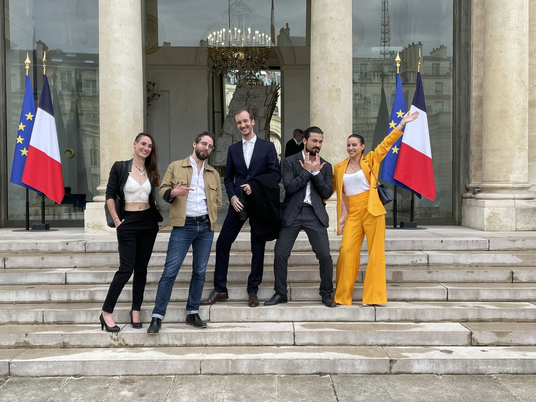 Noki on Twitter: "Délégation @OTP_LoL À l’Élysée https://t.co/jBcjYkIriY" / Twitter