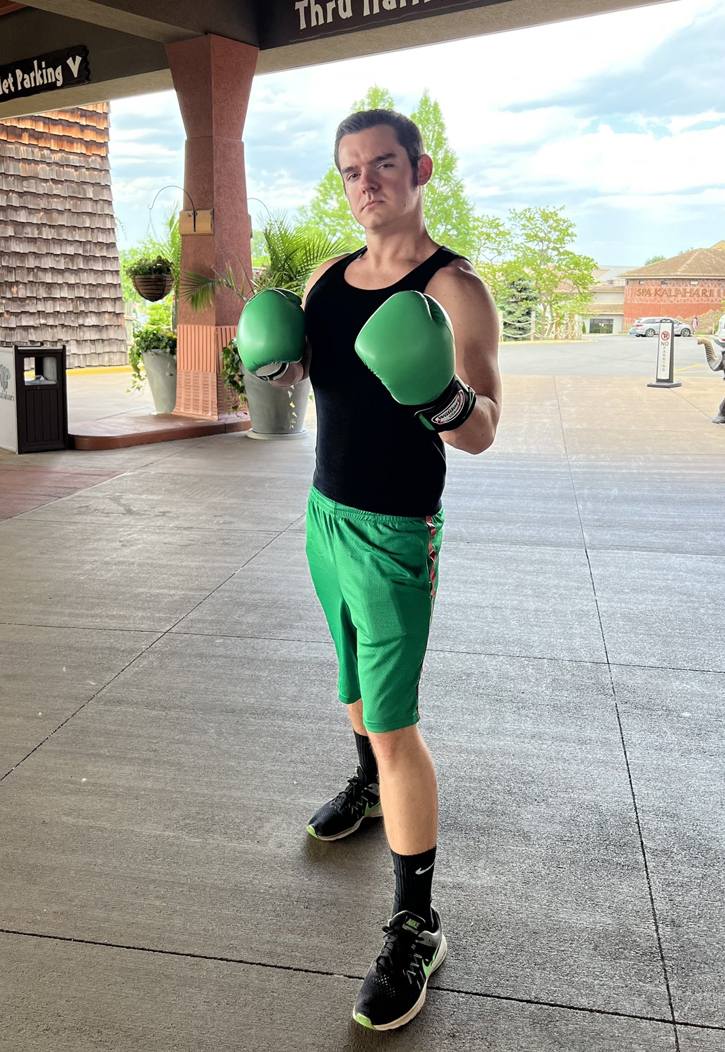 Little Mac Punches In