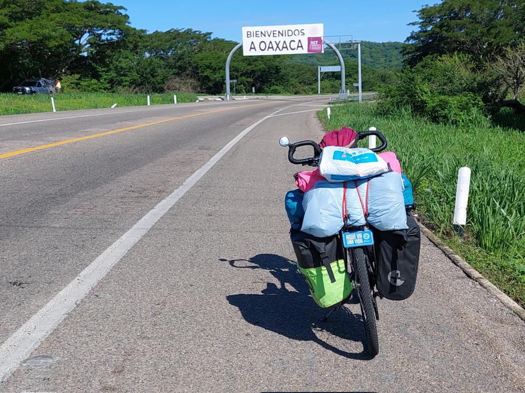Malcontenta on Twitter: "¿Qué tal su viernes? El mio así: ¡pasando al Estado de Oaxaca! 😃🚴‍♀️ ...