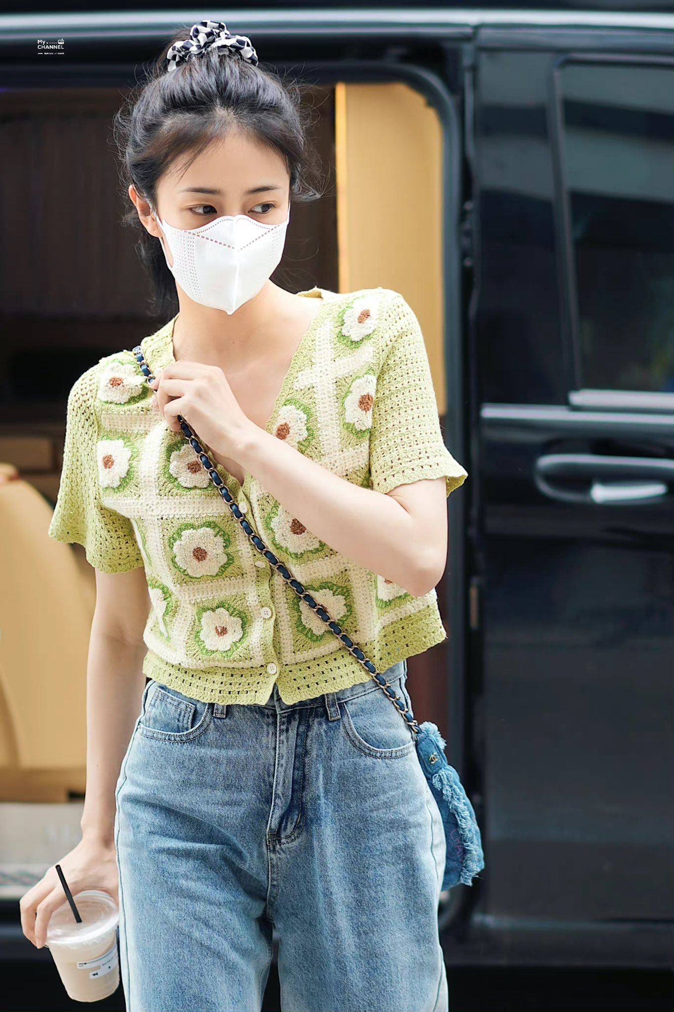 bailu 白鹿 on Twitter: "220604 — fansite update 🌊 © MyCHANNEL·白鹿 going to work 💼 | bailu as jiang ...