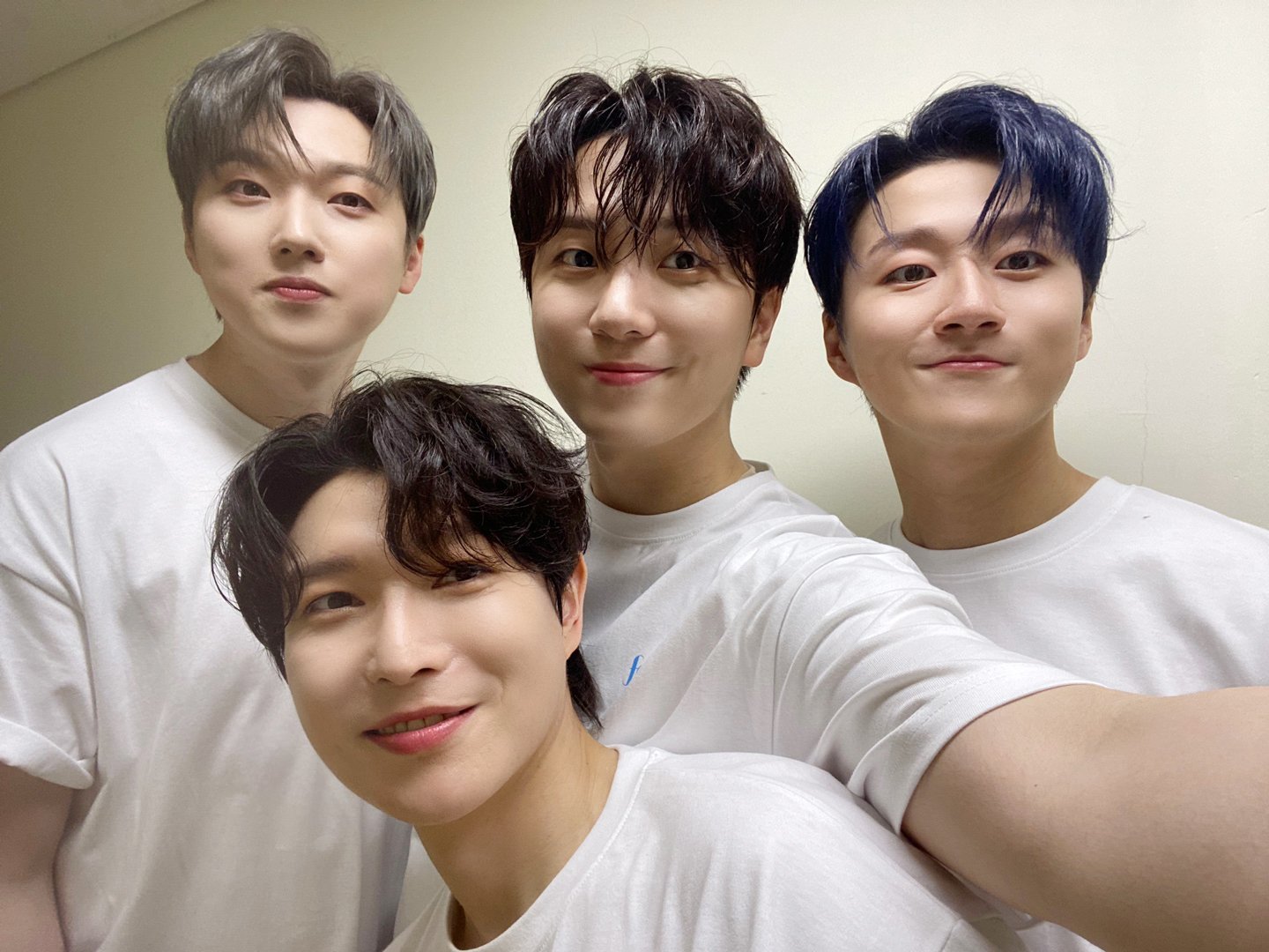 Forestella on Twitter: "[#FORESTELLA_PHOTO] 📸 220604 The Beginning : World Tree in Seoul 첫 공 완료 ...