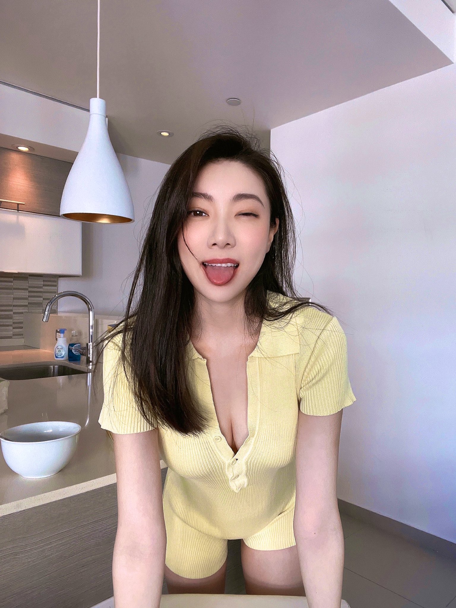 degen deb on Twitter: "Kinda liking this jet lag. Been waking up before ...