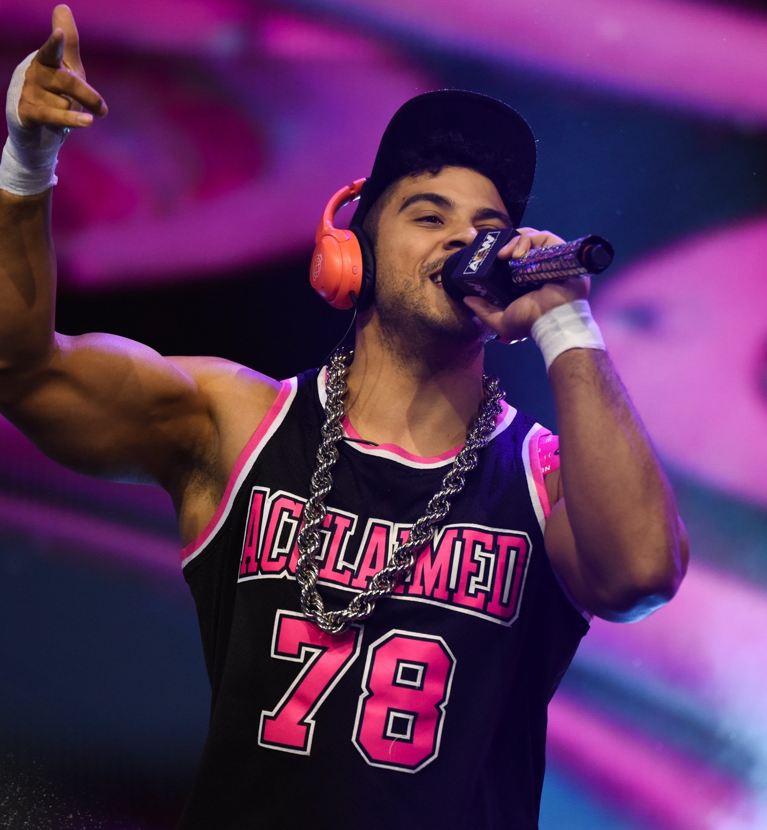 ''Platinum'' Max Caster on Twitter: "🗣️ YO! LISTEN! 🗣️ Platinum Max is the best rapper in pro ...