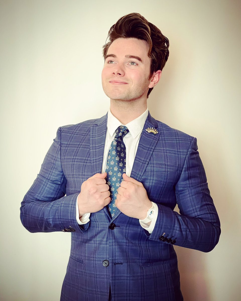 Chris posted a new pic! :) : r/glee