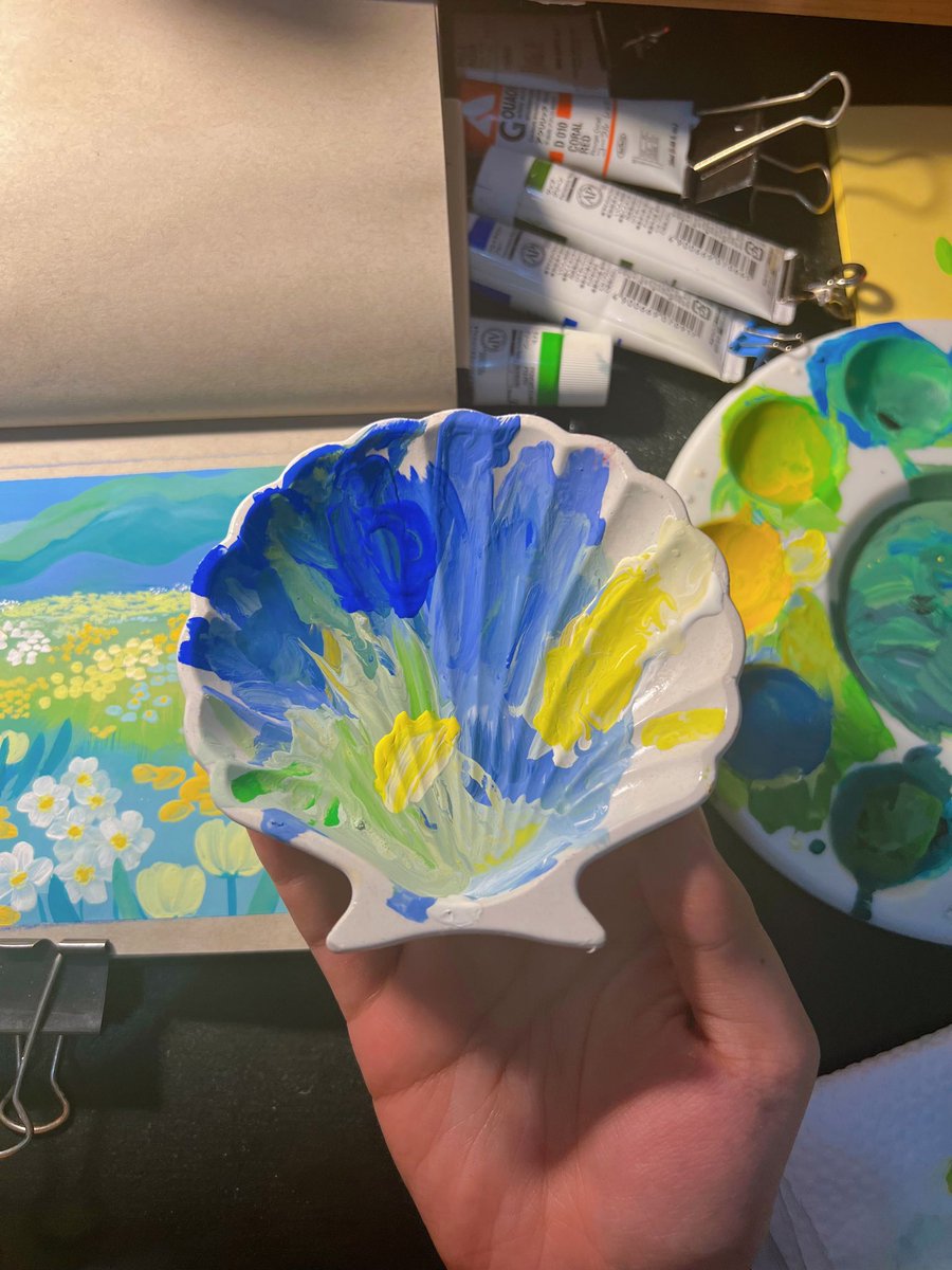 how cute is this shell mixing palette titsay 𓆏 @titsay