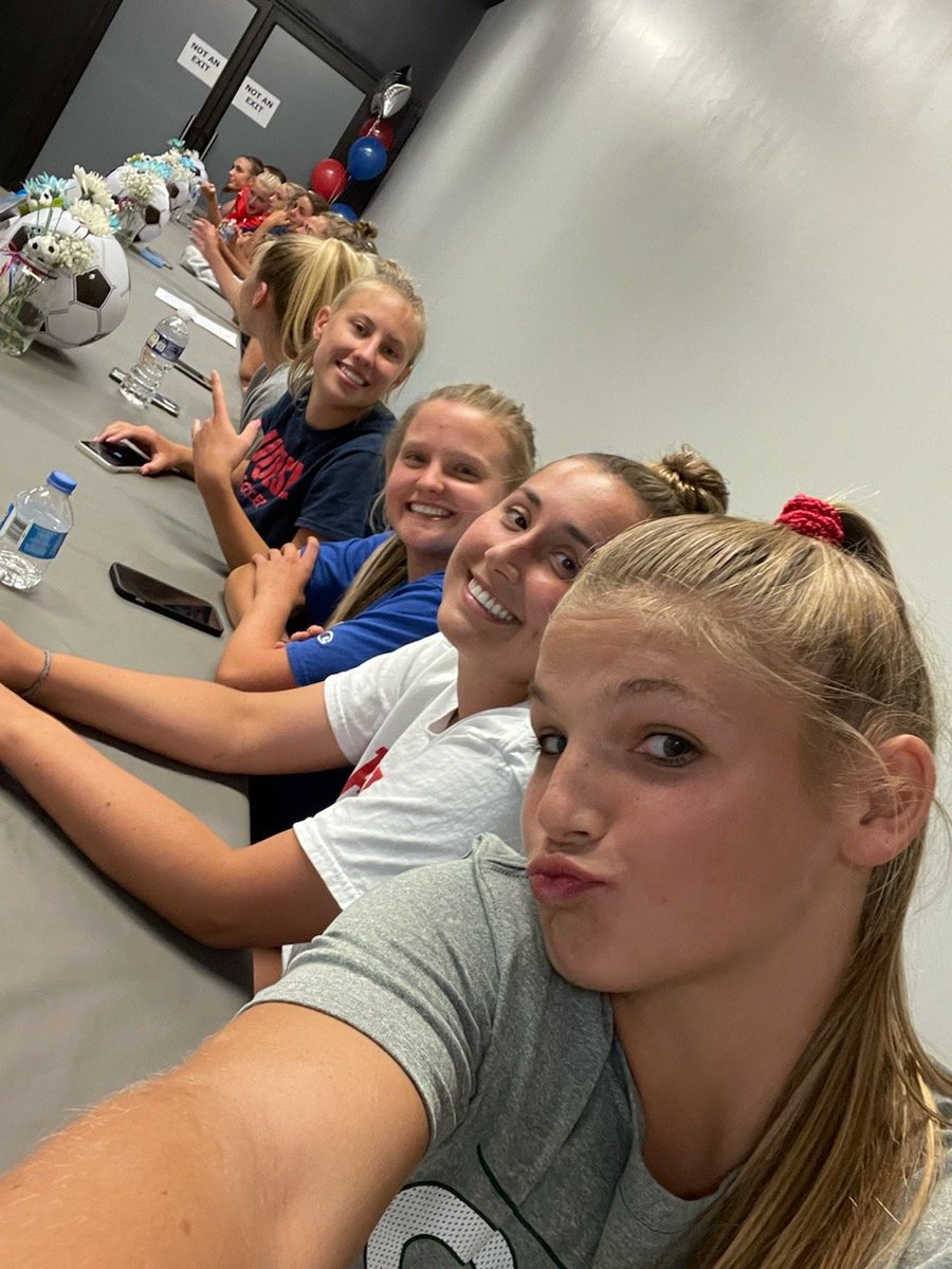 Sophia Bradley's Instagram, Twitter & Facebook on IDCrawl