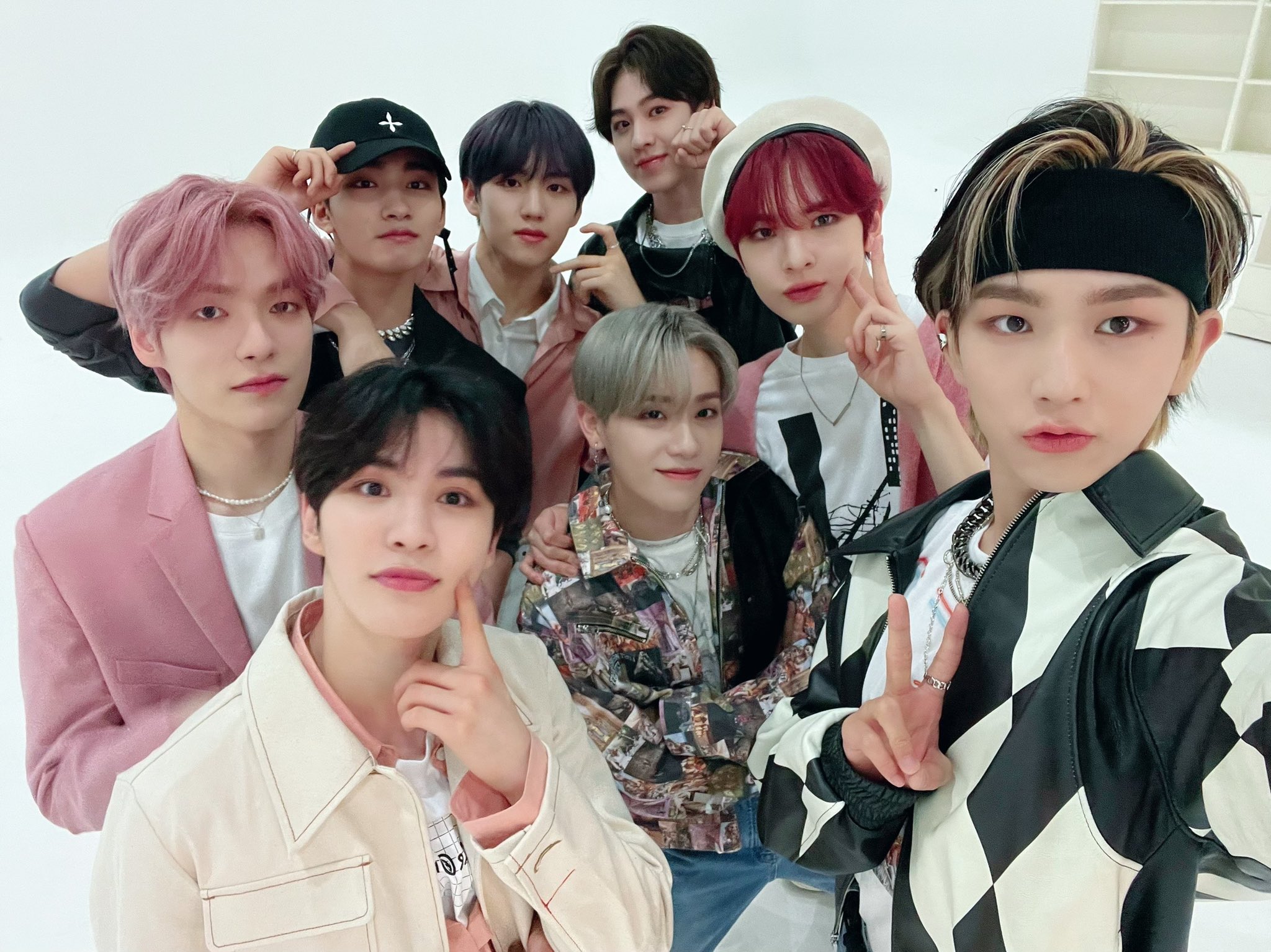 EPEX Official on Twitter: "[🎁] La La La La La La La EPEX 💚 ZENITH This is our Fate 🥰 #EPEX #이펙스 ...