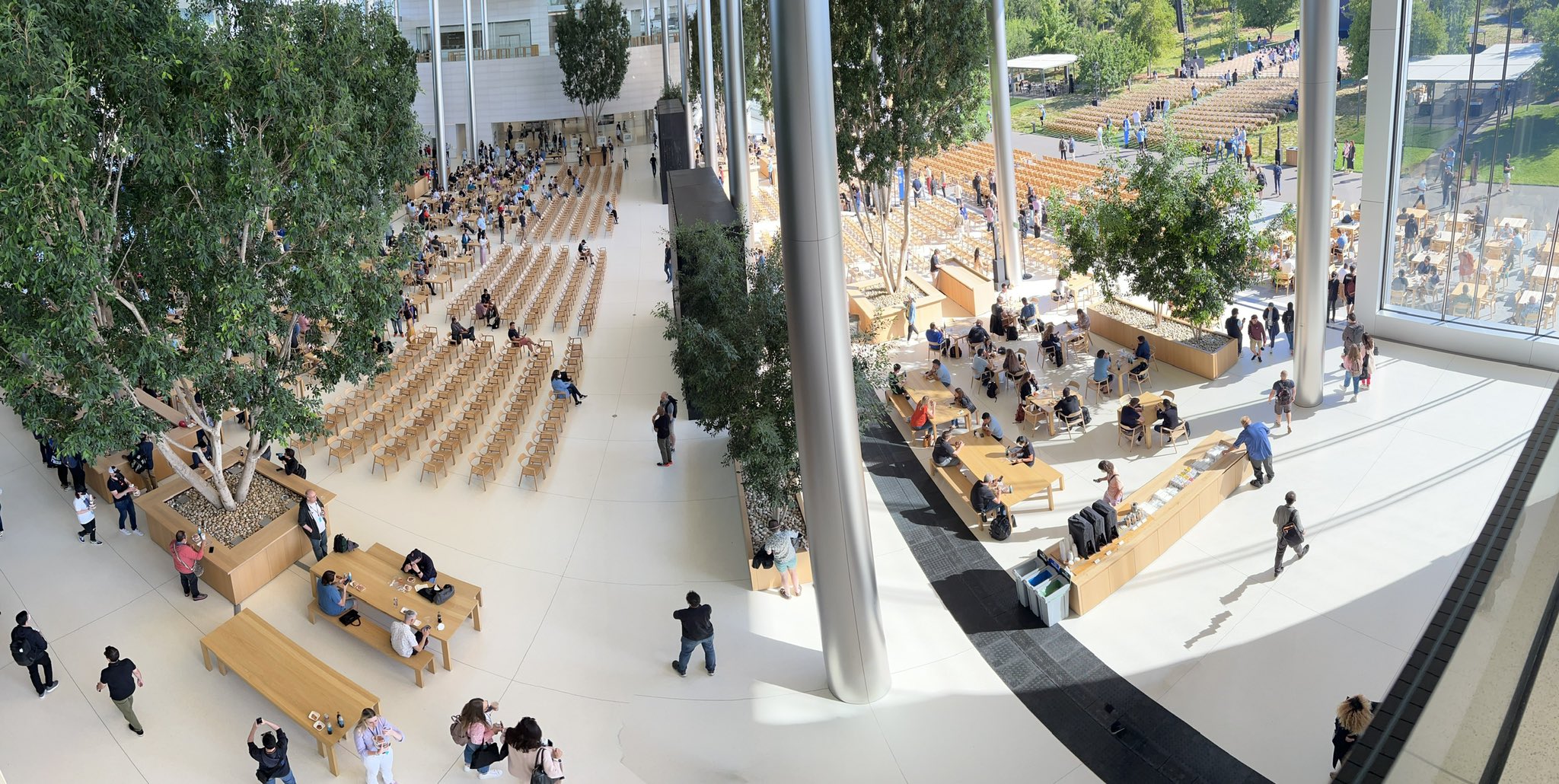 Lance Ulanoff on Twitter: "There has never been a WWDC like this. #WWDC22 https://t.co ...