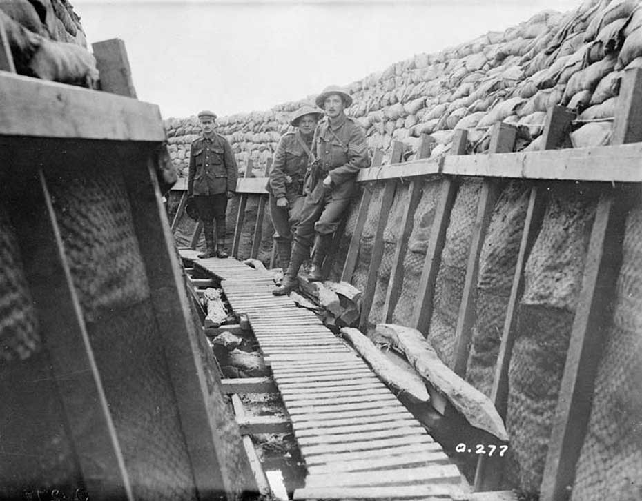 A day in the life of a WW1 soldier. Thread: https://t.co/PwDsgO8gBb ...