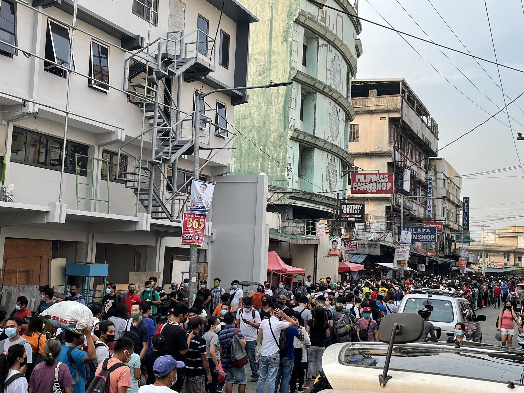 GMA News on Twitter: "@_jamesJA TINGNAN: Ganito karami ang mga pasahero na sasakay ng EDSA ...