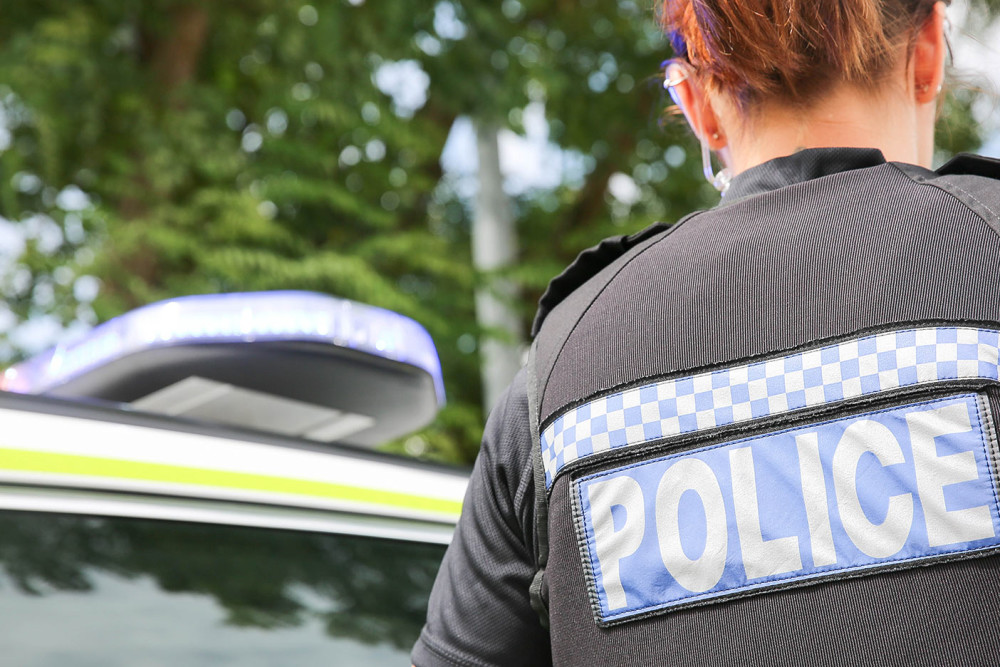 Notts Police On Twitter Arrest Officers Seized An Imitation