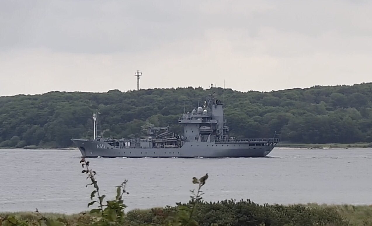WarshipCam on Twitter: "German Navy Elbe-class tender FGS Elbe (A511) leaving Kiel, Germany ...