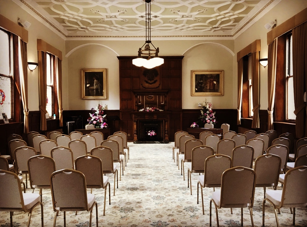 St Helens Borough Council on Twitter: "The opulent Ceremony Room at St Helens Town Hall is a ...