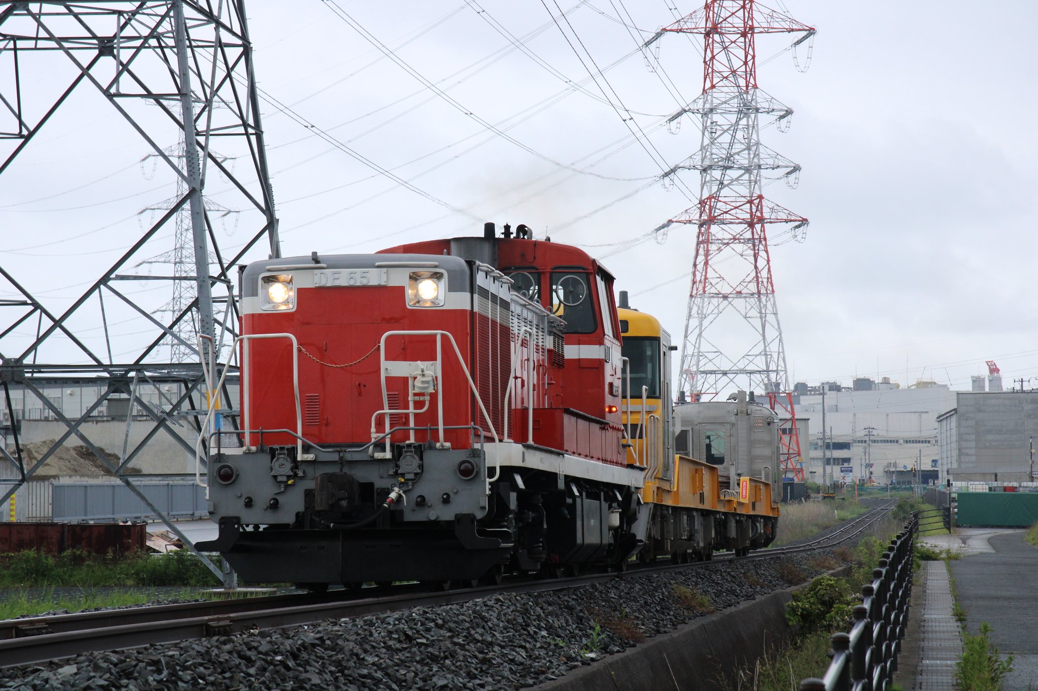 Odoroki_Yakiika on Twitter: "仙台港→陸前山王のキヤE195(DE65 1) #仙台臨海鉄道 https://t.co/RFELY1WpsK" / Twitter