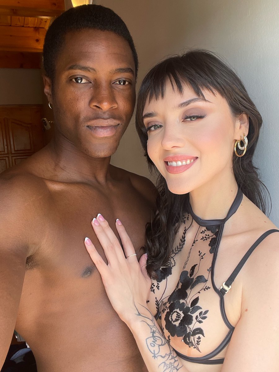 Black White Unite on Twitter: "RT @xcatknightx: so crushing on @GoRo_Kush 😍 We shot a new anal ...