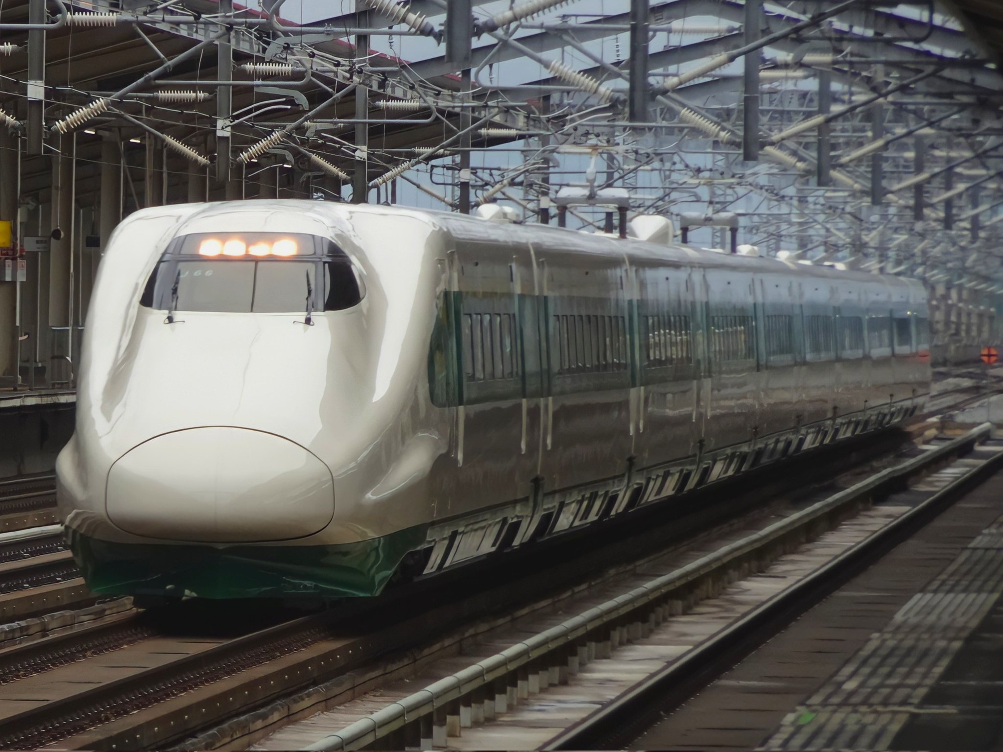 Dakusyon/ダクション on Twitter: "RT @e5e6e7daisuki: 2022年6月8日 古川駅にて 7942B E2系1000番台J66編成[幹セシ] 全検出場本線試 ...