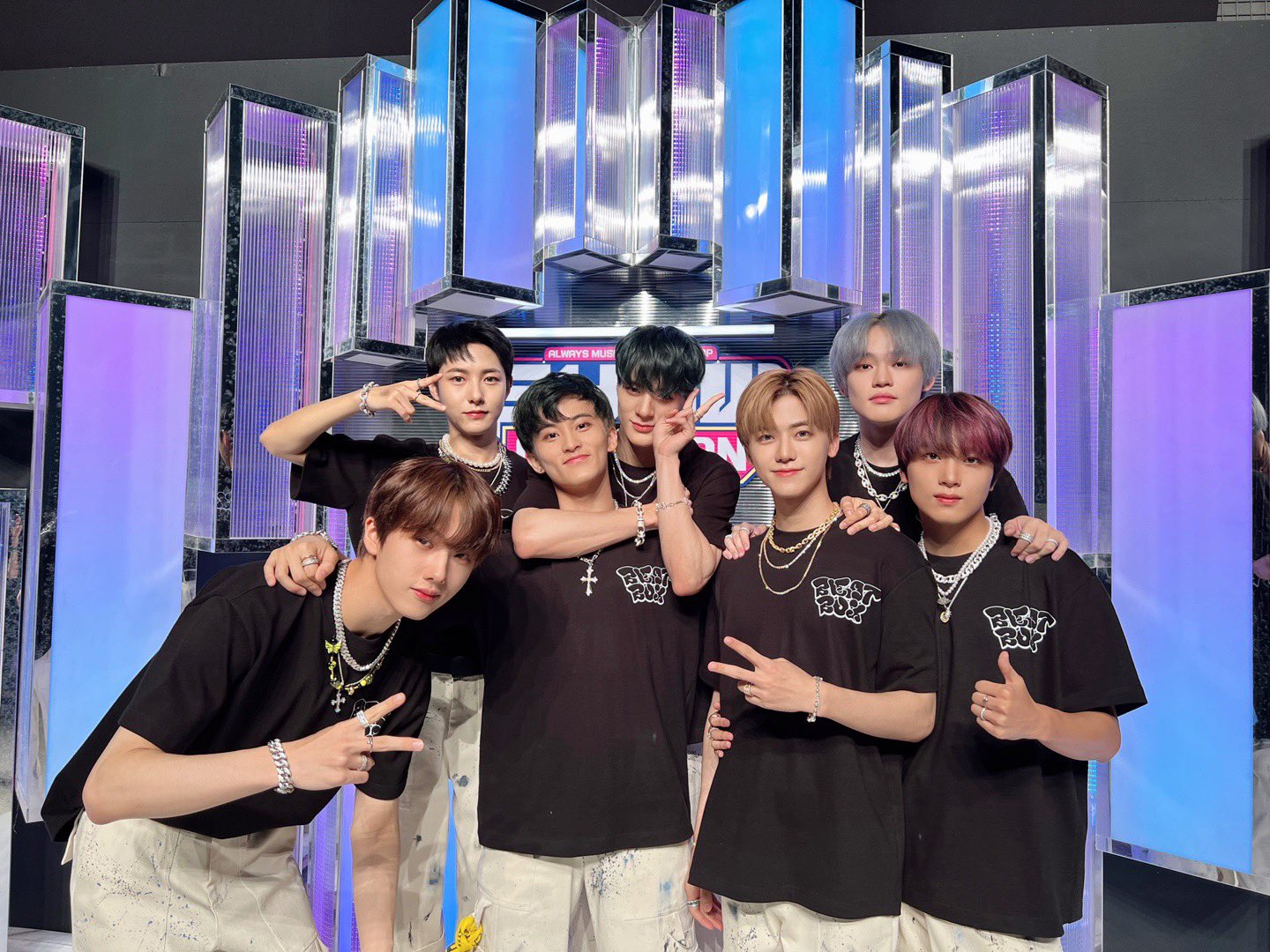 (SLOW) NCT INDONESIA Fanbase💚🇮🇩 on Twitter: "[💟LIVE] 220608 #NCTDREAM 'Beatbox' Comeback Stage ...