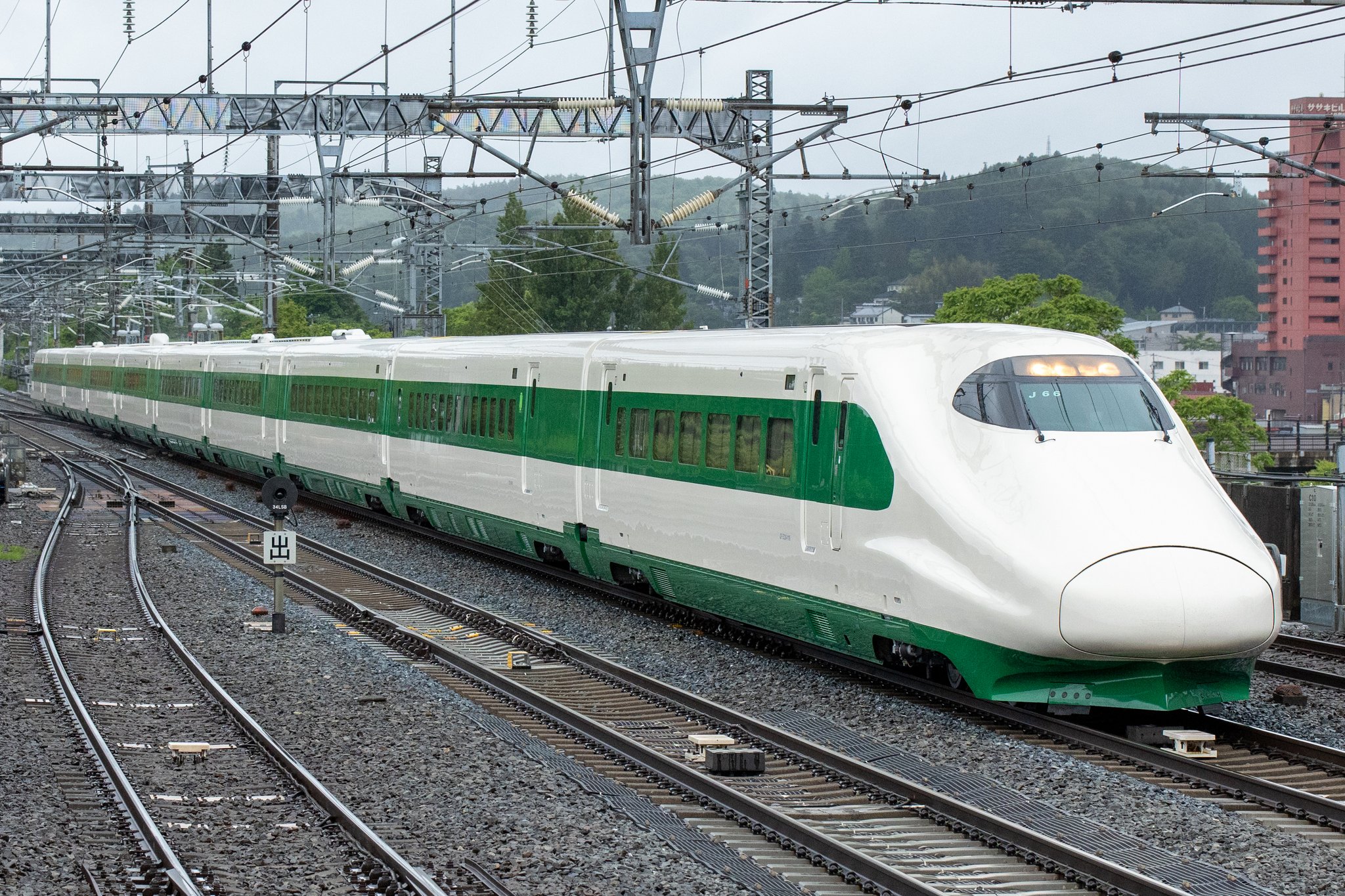 あおとく on Twitter: "2022/6/8 7941B ※SD出場試運転(全検) E2系仙台車セシJ66編成 東日本管内の新幹線40周年を記念しE2系1編成に200系塗装を復刻、本線 ...