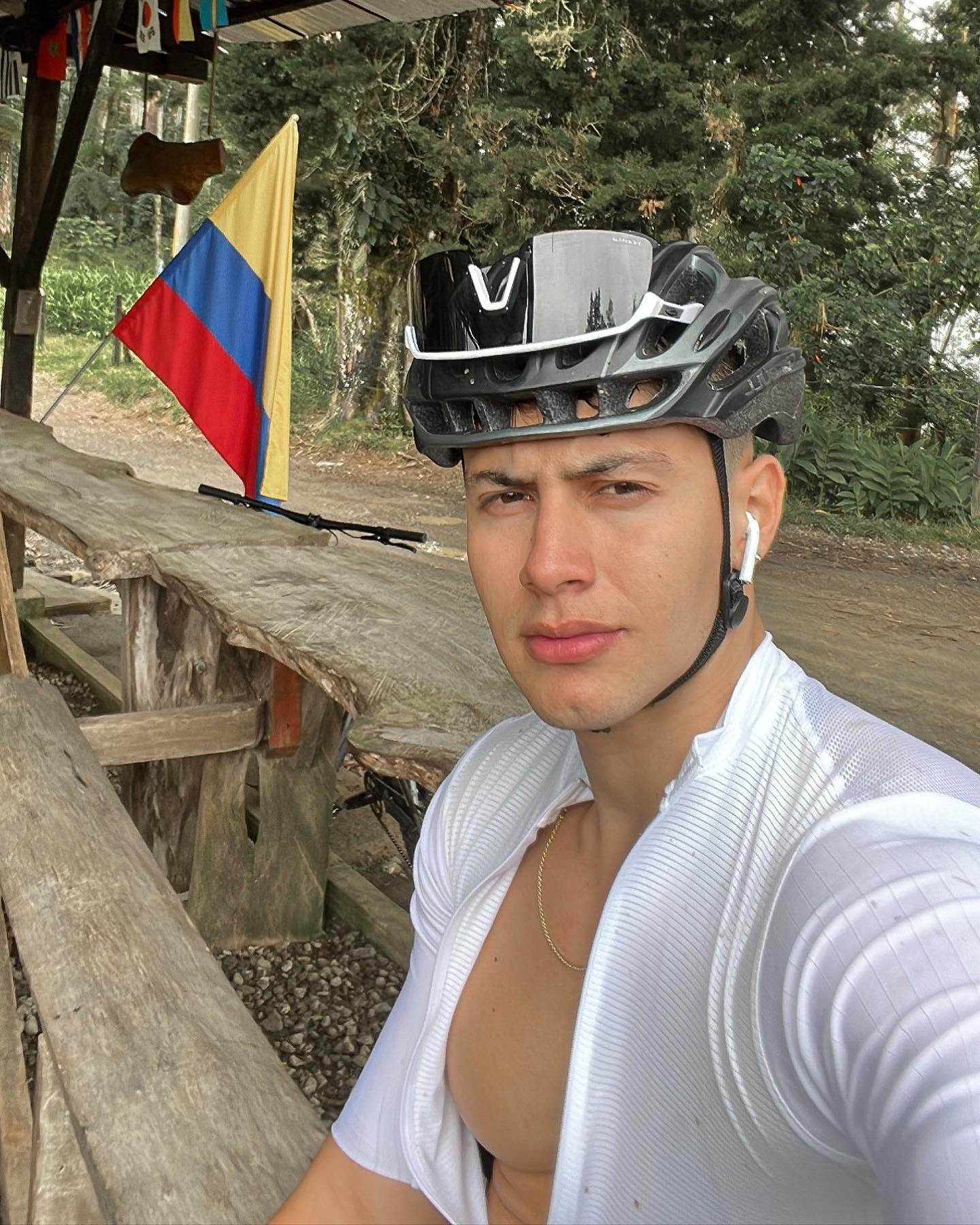 Neider Criollo on Twitter: "Criollo ha venido mejorando en las últimas pruebas, esperemos que en ...