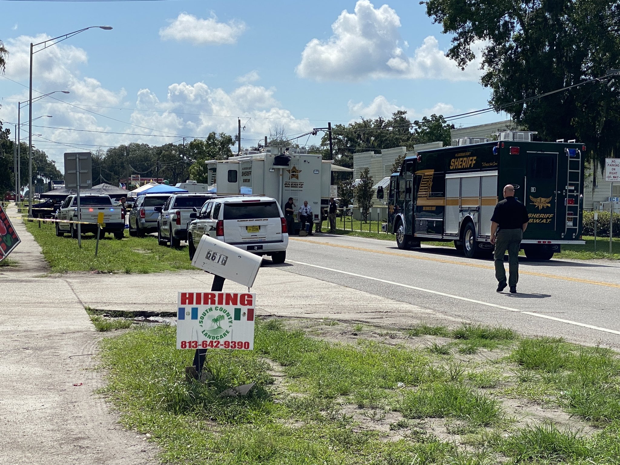 Josh Rojas On Twitter Hillsborough Sheriff Says Swat Standoff In