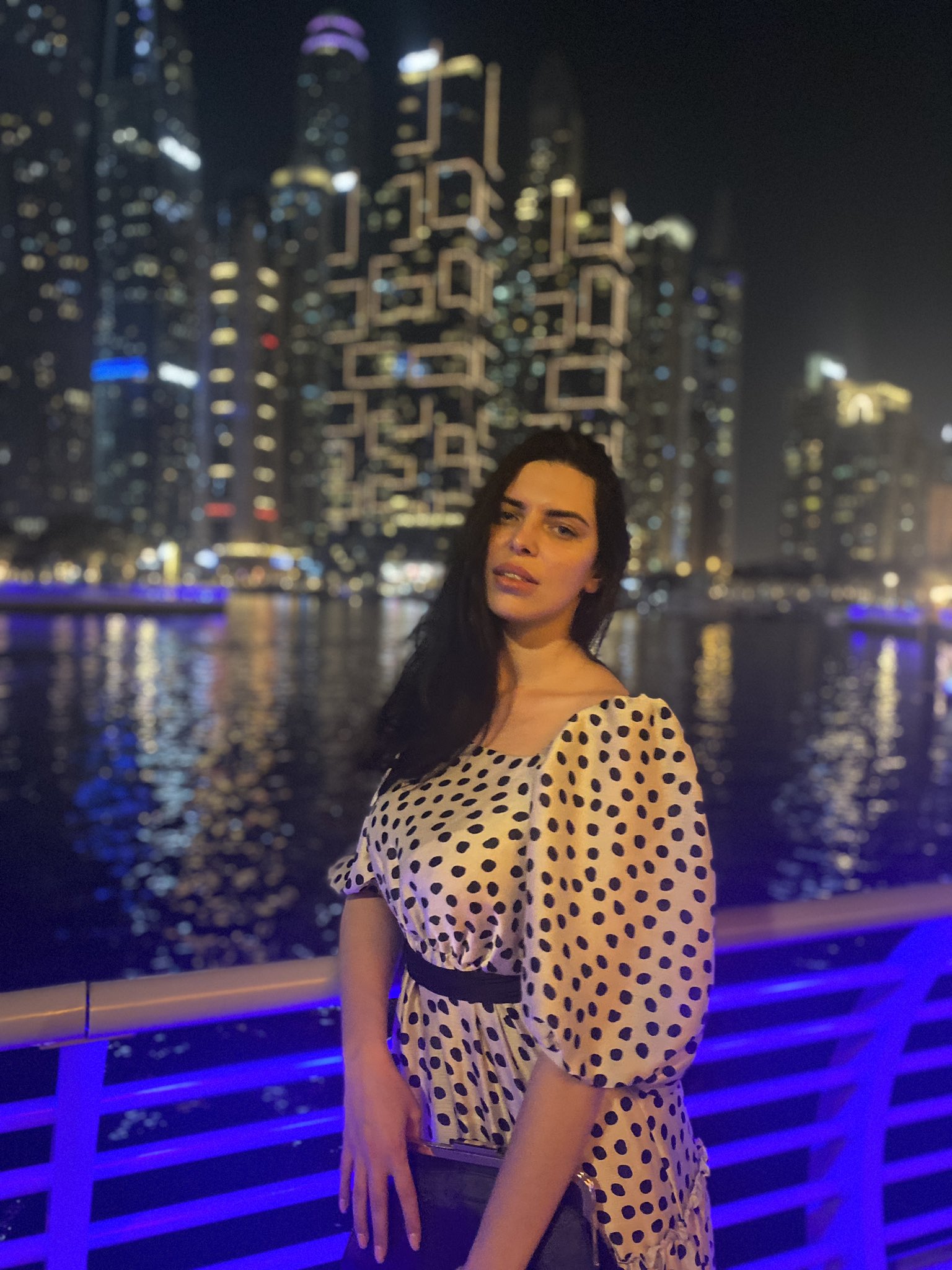 TW Pornstars - Kira Queen. Twitter. Let’s have a walk. 6:51 PM - 8 Jun 2022