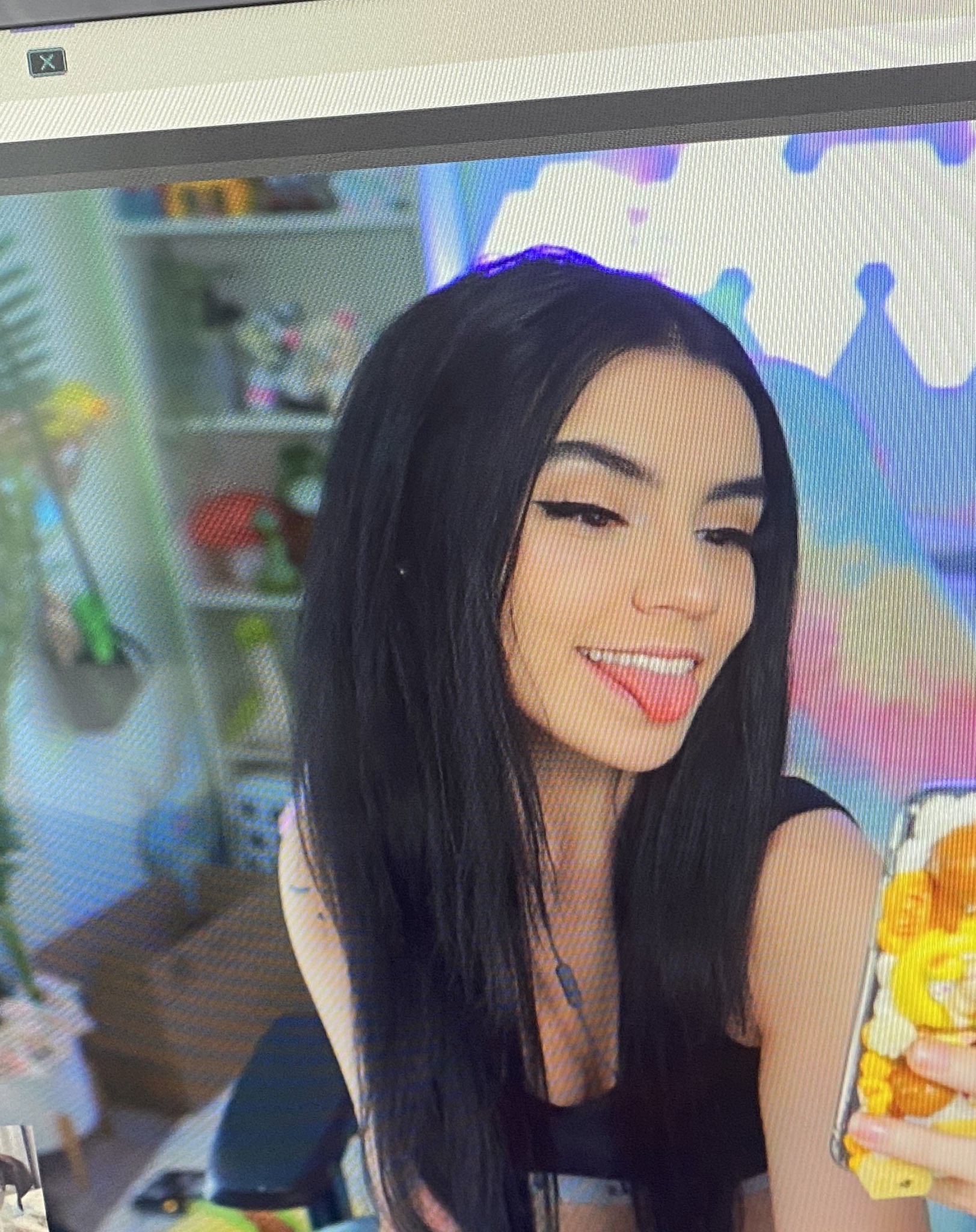 aviva sofia on Twitter: "this photo totally isn’t from yesterday…. Anyway I’m live https://t.co ...