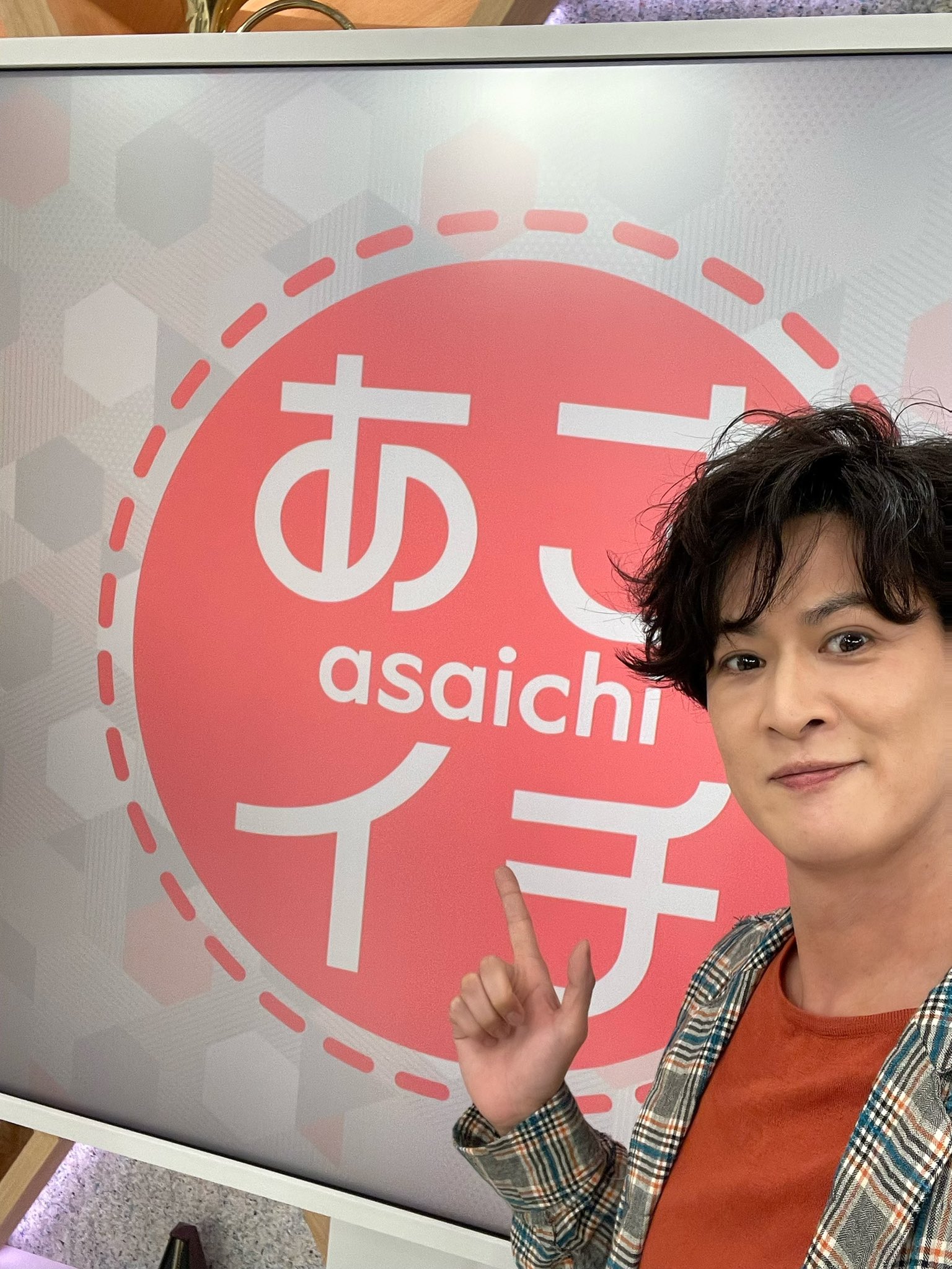 新納慎也(shinya NÎro) On Twitter あさイチ ご覧頂きありがとうございました😊 なんと2 5年ぶりのあさイチでした