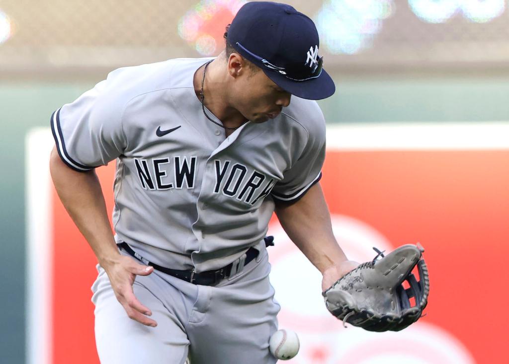 New York Post on Twitter: "Yankees' Giancarlo Stanton flops in his return to outfield https://t ...