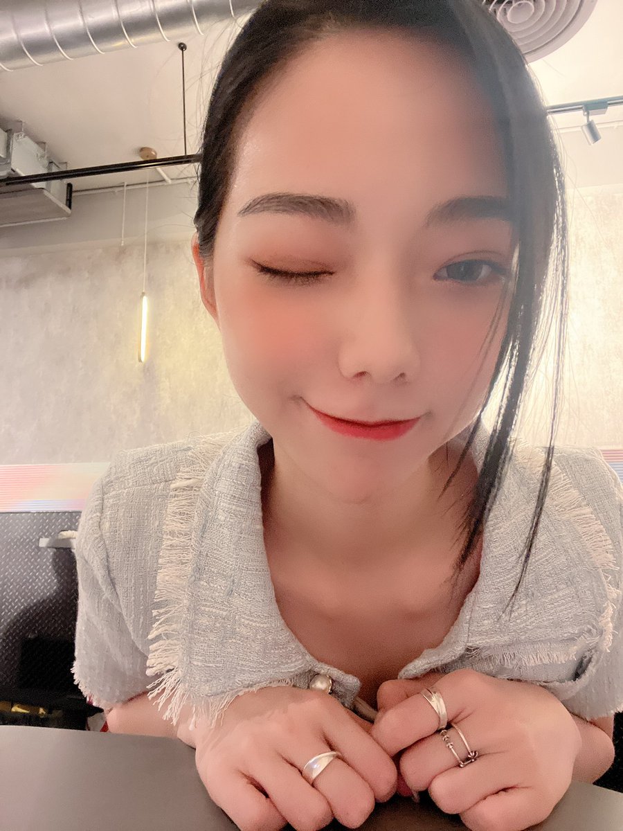 很多人如果換一個時間認識 就會有不同的結局😊 不管結局如何，掌聲還是必要的吧! 今天晚上9點~預計會開播喔 大家來看看我吧~密切鎖定! 掌聲鼓勵鼓勵! 【JKFace】 https://t ...