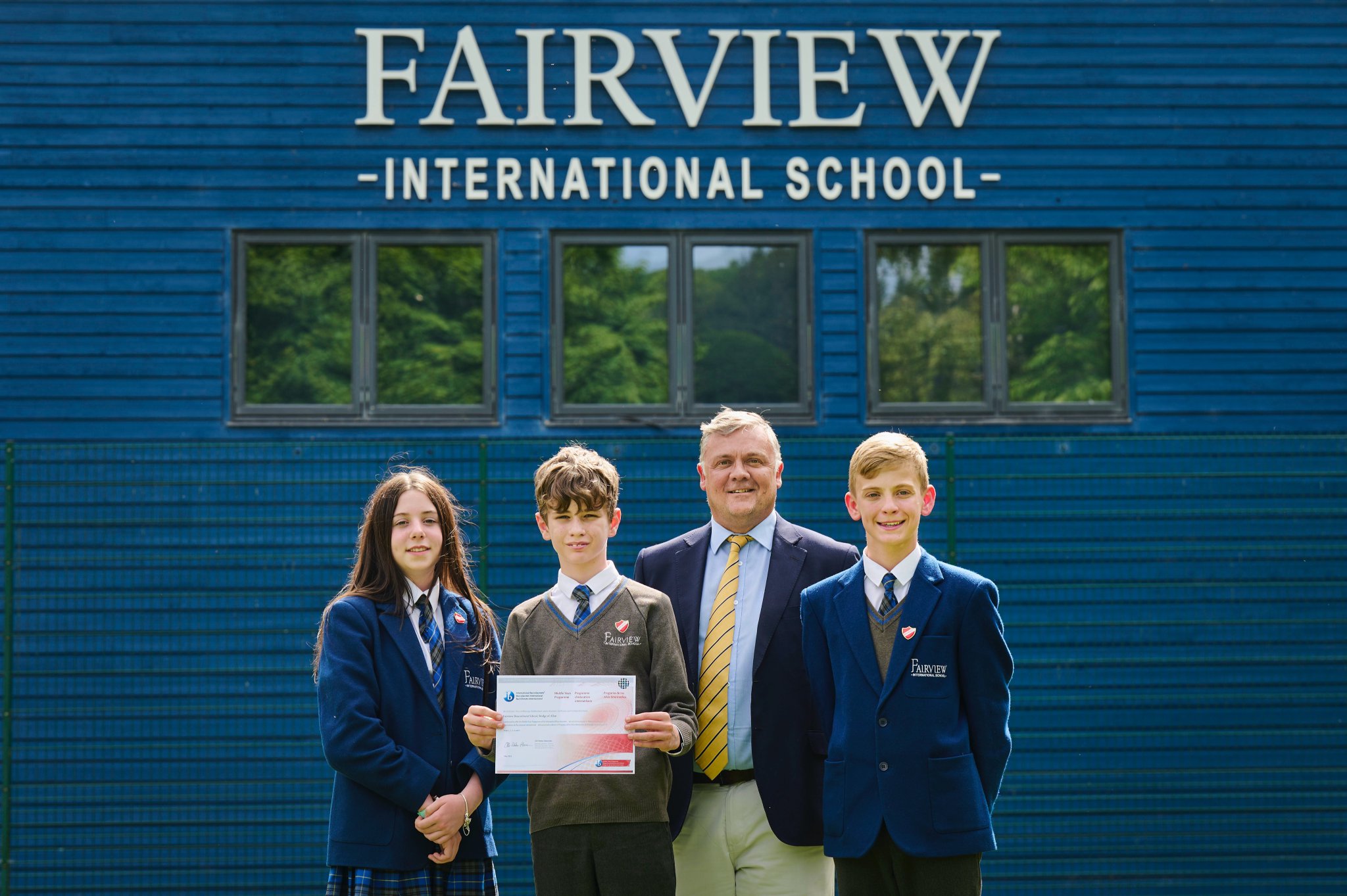 Fairview International School Logo