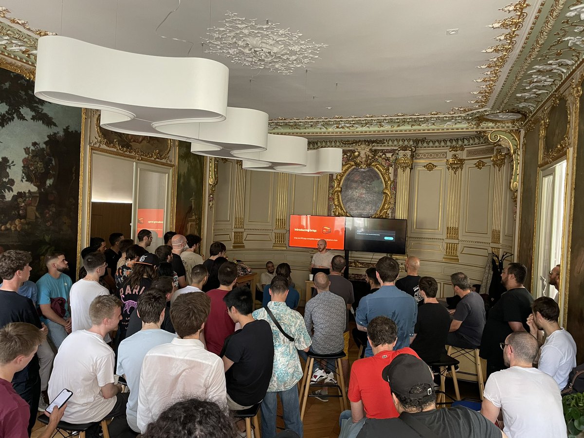 Another day,another meetup in Paris 🥖 - Thread from Henri @henrlihenrli ...