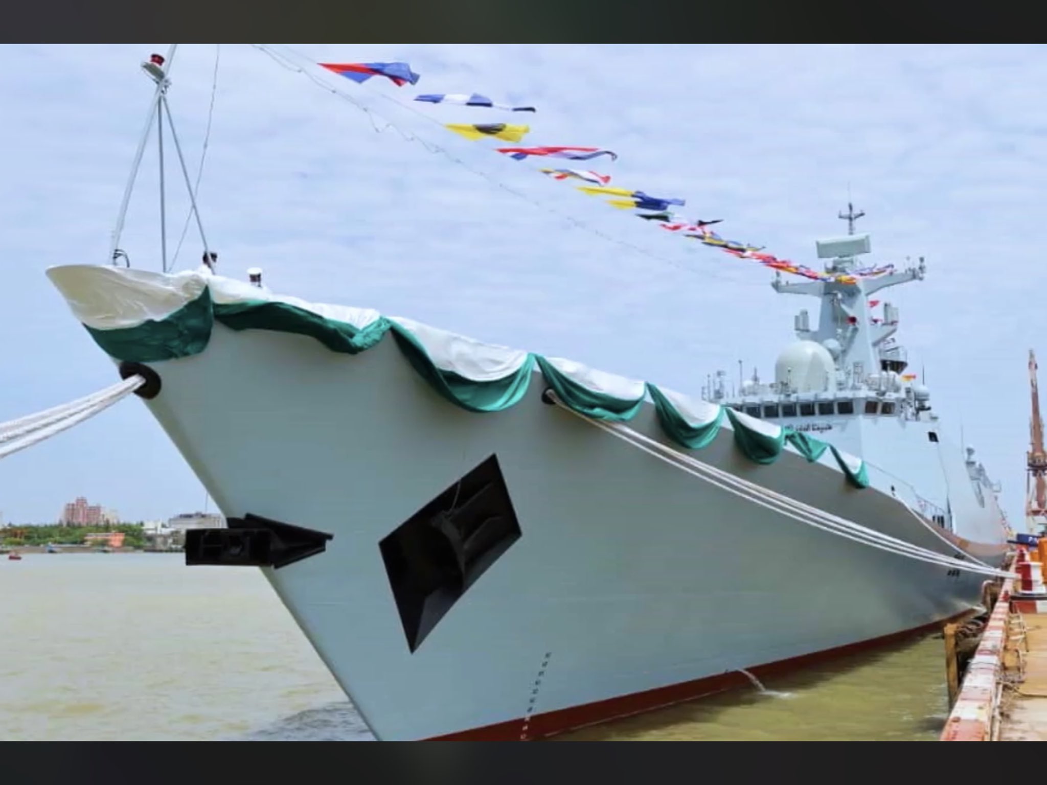 WarshipCam on Twitter: "Pakistan Navy Type 054A/P Tughril-class frigate PNS Taimur (262) being ...