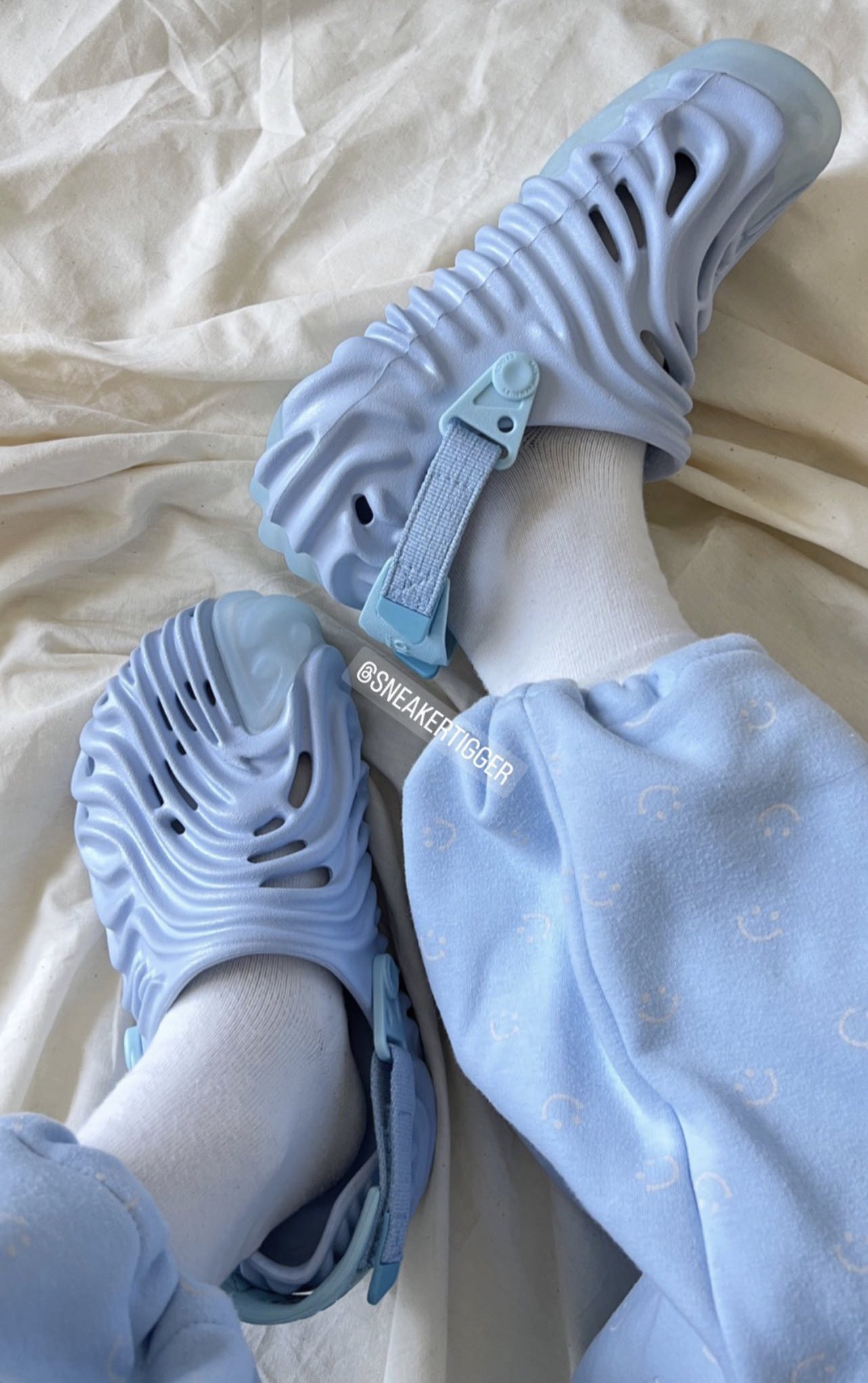 Nice Kicks on Twitter: "New Salehe x Crocs 👀 https://t.co/7jc3WjkHQo ...