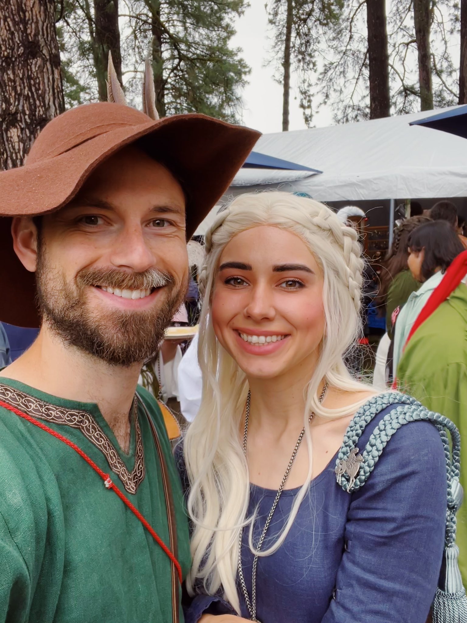 sachee 🫡💙 on Twitter: "uh ohhh it’s ye olde renn faire season ma lady https://t.co/ETP7g8JkEb ...