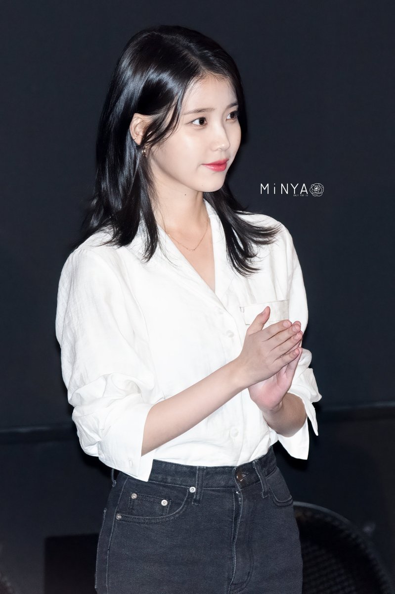 Minya 민야 On Twitter 220612 브로커 무대인사 영등포 Cgv By 민야 아이유 Iu 이지은 브로커 브로커무대인사 영등포cgv