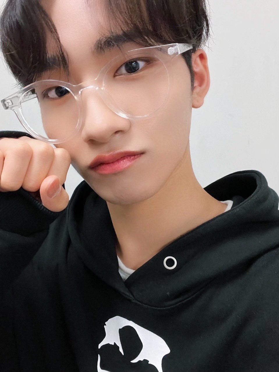 EPEX on Twitter: "[#제프] 오늘 하루도 수고했어 푹 쉬어! #EPEX #이펙스 #JEFF #제프 #젶프프 https://t.co/OtNqlJLn9c ...