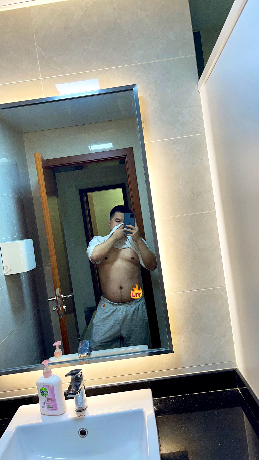 AKI小阿基基 on Twitter: "下班回家咯！ https://t.co/tnELApXQbG" / Twitter