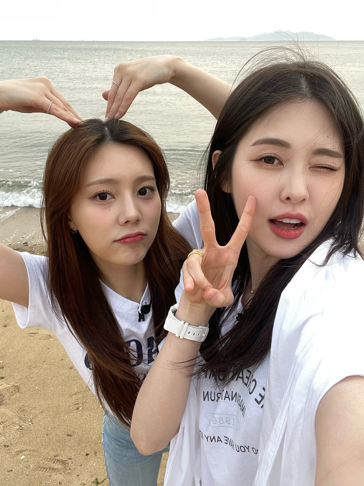 다이아 DIA on Twitter: "[#예빈 #은채] 캠린이 탈출 어렵다...😭 텐트 쉽게 칠 수 있을 줄 알았어😅 #DIA #다이아 #YEBIN #EUNCHAE⠀ # ...